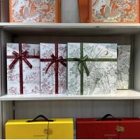 China Custom Size Accepted Paperboard Packaging Magnet Closure Cardboard Foldable Magnetic Gift Box With Logo for sale