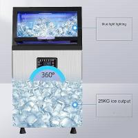 China Food Beverage Necessity Portable Ice Maker Machine with Thickened Insulation Layer for sale