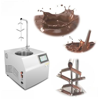 China 1kw Chocolate Spraying Machine 45kg CBM0.23 Weight 220V Voltage for Chocolate Shop for sale