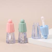China 4.5ml Plastic Lip Gloss Tube with Umbrella Shape Cover in Various Colors for sale