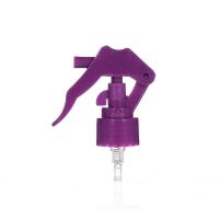 China Wholesale Plastic Mini Trigger Sprayer 360ml with Clip Switch Adjustable Nozzle for sale