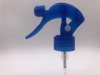 China Blue Plastic Trigger Spray Pump 28/410 with 0.2-0.25cc Discharge Rate for Gardening and Cleaning Applications for sale