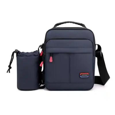 China Custom Unisex Man Bag Messenger Men's Crossbody Shoulder Bag Black With Water Bottle Holder for sale