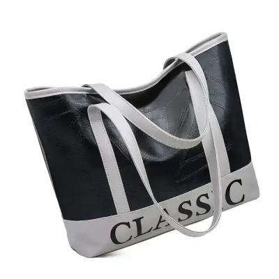 China Women Oem Fashion PU Leather Handbags Oversize Green Black Wholesale with Personalized LOGO for sale