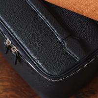 China New Arrival Leather Makeup Bag Portable Large Capacity Professional Travel & Business Trip Handheld Cosmetic Storage Case for sale