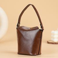 China Retro Versatile Soft Leather Exquisite Cute Coin Purse Card Holder Women's Vegetable-Tanned Cowhide Mini Bucket Wallet for sale