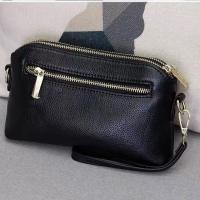 China 2025 New Fashion Korean-Style Phone Handbag Black PU Leather Shoulder Bag Waterproof Versatile Multi-Compartment Square Clutch for sale