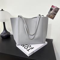 China Custom Trending Overseas-Style Tote Bags for Women New Shoulder PU Leather Bags Fashionable Oversized Sophisticated Tote Bags for sale