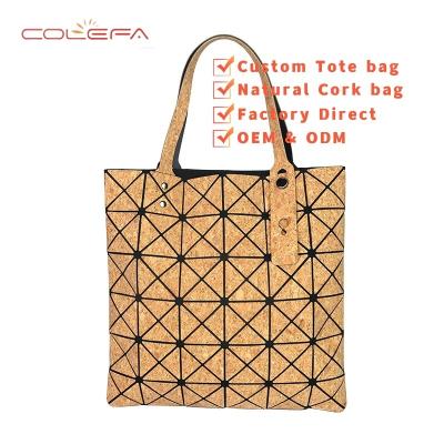 China Bark-Patterned Cork Tote Bags Women's Sophisticated Shoulder Bag Fashionable Handbag with Pleated Folds Stylish Shopping Tote for sale