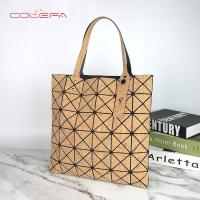 China Bark-Patterned Cork Tote Bags Women's Sophisticated Shoulder Bag Fashionable Handbag with Pleated Folds Stylish Shopping Tote for sale