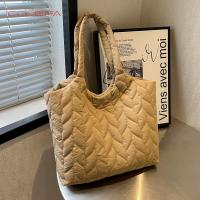 China Oxford Cotton-Filled Quilted Tote Bag for Women 2026 New Arrival Minimalist Solid Color Tote Autumn/Winter Diamond Quilted Bag for sale