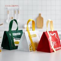 China New Oxford Fashion Large Capacity Insulated Lunch Bag Student Minimalist Thickened Waterproof Triangle Insulated Lunch Bag for sale