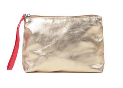 China Shiny Gold Metallic Makeup Toiletry Bag Washable washable kraft paper Cosmetic Bag With Handle for sale