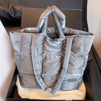 China Colefa Aesthetic Travel Gear Puffy Quilted Padded Puff Custom Shoulder Bags High Quality Puffy White Waterproof Fluffy Tote Bag for sale