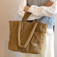 China Colefa Aesthetic Travel Gear Puffy Quilted Padded Puff Custom Shoulder Bags High Quality Puffy White Waterproof Fluffy Tote Bag for sale