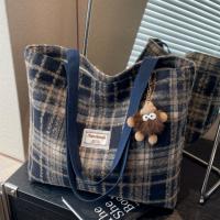 China Colefa Wholesale Autumn Winter Plaid Shoulder Bag High-end Versatile Commuting Plaid Bag Woolen Fabric Quality Hot Sale Tote Bag for sale