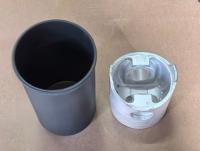 China Hino EH700 Cylinder Liner 11467-1222 And Piston 13216-1181 for sale