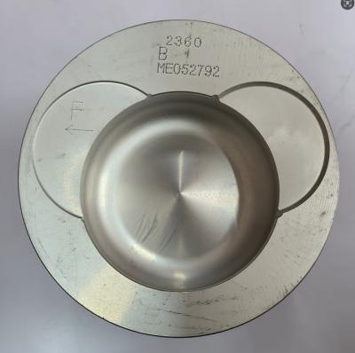 China Mitsubishi 6D22 Piston ME052792 For Precise Engine Parts for sale