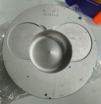 China Mitsubishi 8DC11 Piston ME093426 For Automotive High Heat Resistance for sale