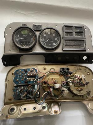 China Mitsubishi Instrument panel assembly in the cab MC852720 MC841201 MC881076 for sale