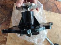 China Hino H07D Water Pump 16100-2973 - Genuine Diesel Engine Cooling Component for Truck Applications for sale