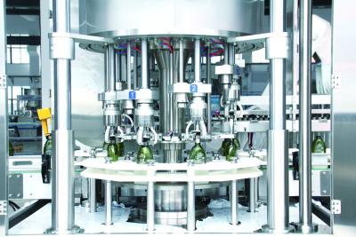China Touch Screen Daily Chemical Products Automatic Bottle Filling Machine for sale