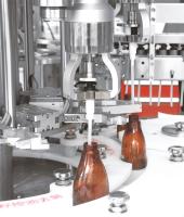 China 4KW Automatic Bottle Capper Machine With Cap Feeder for sale