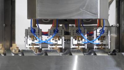 China CE Water Cream Filling Capping Machine With Electric Driven for sale