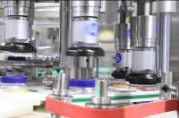 China Mayonnaise Salad Dressing Filling And Capping Machine Round Cap Capping for sale