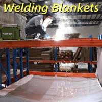 China 800℃ Anti Spatter Welding Blanket Various Sizes Easy Hanging Fiberglass Fabric For Warehouses for sale