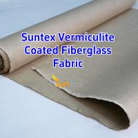 China 750℃ Temperature Resistance 1070gsm Heavy Weight Vermiculite Coated Fiberglass Fabric with Excellent Abrasion Resistance for sale