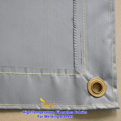 China Heat Resistant up to 550°C 100% Fiberglass Welding Blanket with Acrylic Coated Surface for Fire Protection for sale