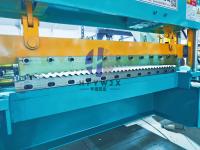 China Small Corrugated Roof Sheet Machine 13 Rows 70mm Shaft PLC Control for sale