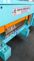 China Automatic Small Corrugated Roof Sheet Roll Forming Machine with PLC Touch Screen Control and 7.5kW Servo Motor for Precision Engineering for sale