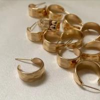 China 14K Gold Plumeria Full Hoop Earrings 7/8 Inch 2.0g Hawaiian Handcrafted Jewelry for sale
