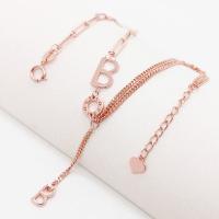 China Elegant Mini Gold Pendant Necklace Set with 15-20mm Pendant and 40-45cm Adjustable Chain for sale