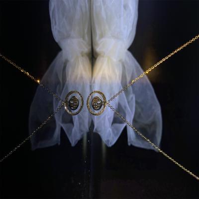 China Exquisite 18kt Yellow Gold Pendant Necklace for sale