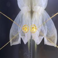 China Exquisite 18kt Yellow Gold Pendant Necklace for sale