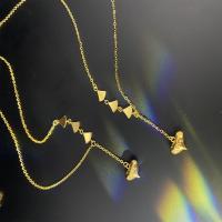 China Modern 18kt Yellow Gold Pendant Necklace 750/1000 Pure Gold Content Contemporary Design for sale