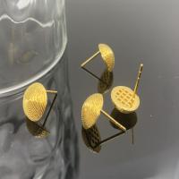 China Petite 18K Gold Plumeria Earrings - 15-20mm Floral Design with 750/1000 Gold Purity for sale