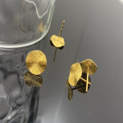 China Petite 18K Gold Plumeria Earrings - 15-20mm Floral Design with 750/1000 Gold Purity for sale