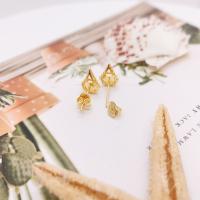 China Modern 18K Gold Plumeria Stud Earringsd for sale