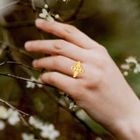 China Luxury 18kt Gold Ring for Women - Custom Sizes Available in Rose, Yellow & White Gold - Model Q1-011 for sale