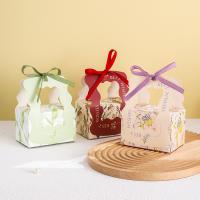 China Art Paper Luxury Logo Gift Shopping Embossing Paper Bag with Handle Screen for sale