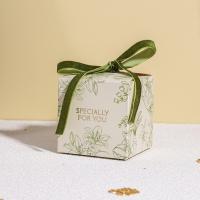 China Gravnre Printing Customized Kraft Paper Gift Bags for Gift Craft Packaging for sale