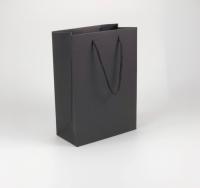 China Handmade Custom Print Logo Paper Cardboard Shopping Retail Carry Bag for Luxury Garments for sale