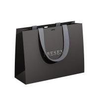 China Cardboard Hand Length Handle Luxury Matte Paper Gift Shopping Bag with Custom Logo for sale