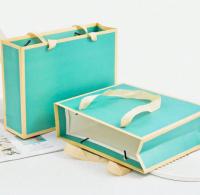 China Custom Printed Size Eco Paper Gift Packaging Shopping Bag Suppliers for Shoes Clothing for sale