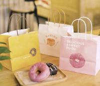 China CMYK 4 Color Offset Printing Kraft Paper Handle Bags for Customized Luxury Packaging for sale