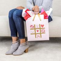 China 2024 Custom Valentine's Day Red Gift Shopping Paper Bags With Your Own Logo Custom for sale